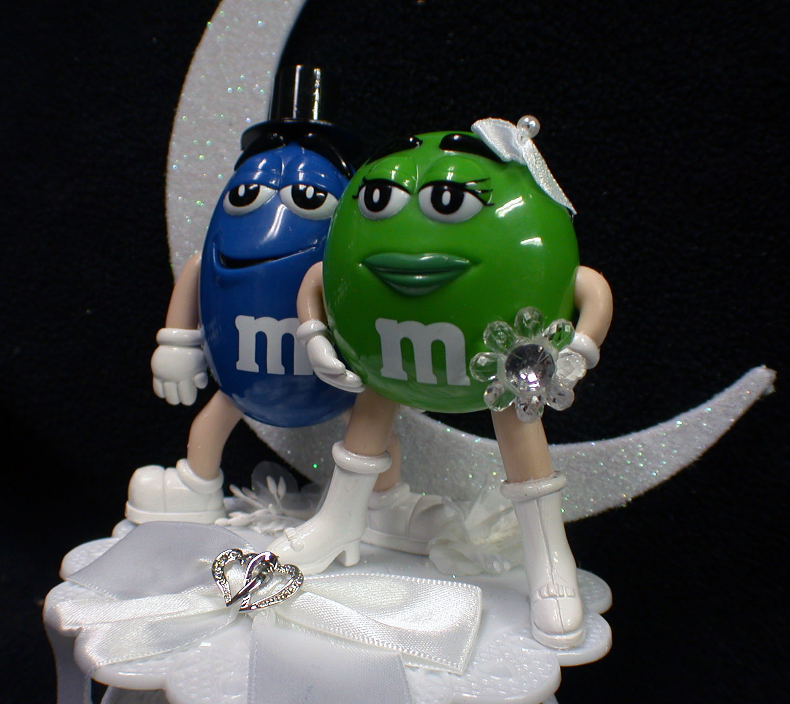 M & M Candy Wedding Cake Topper Mr Your Pick Groom Mrs GREEN Bride M&M ...