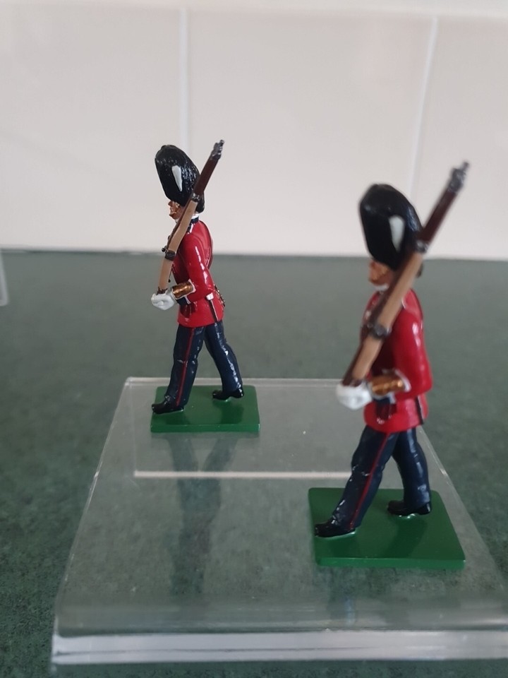 BRITAINS 43056 GRENADIER GUARDS COLOUR PARTY 5 PIECE CLASSIC METAL ...