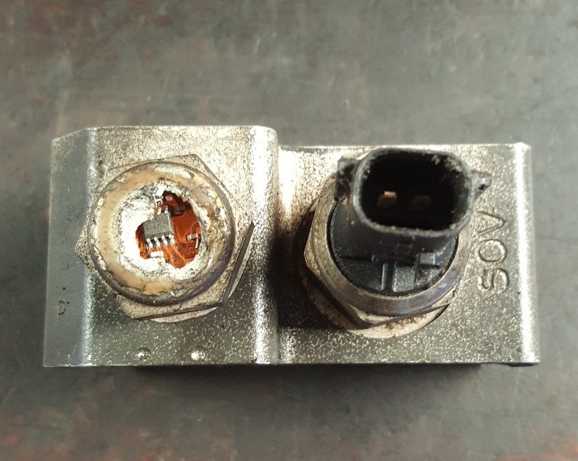 Cummins Isx15 Def Fluid Doser Shutoff Hydraulic Valve Block 3685406 for ...