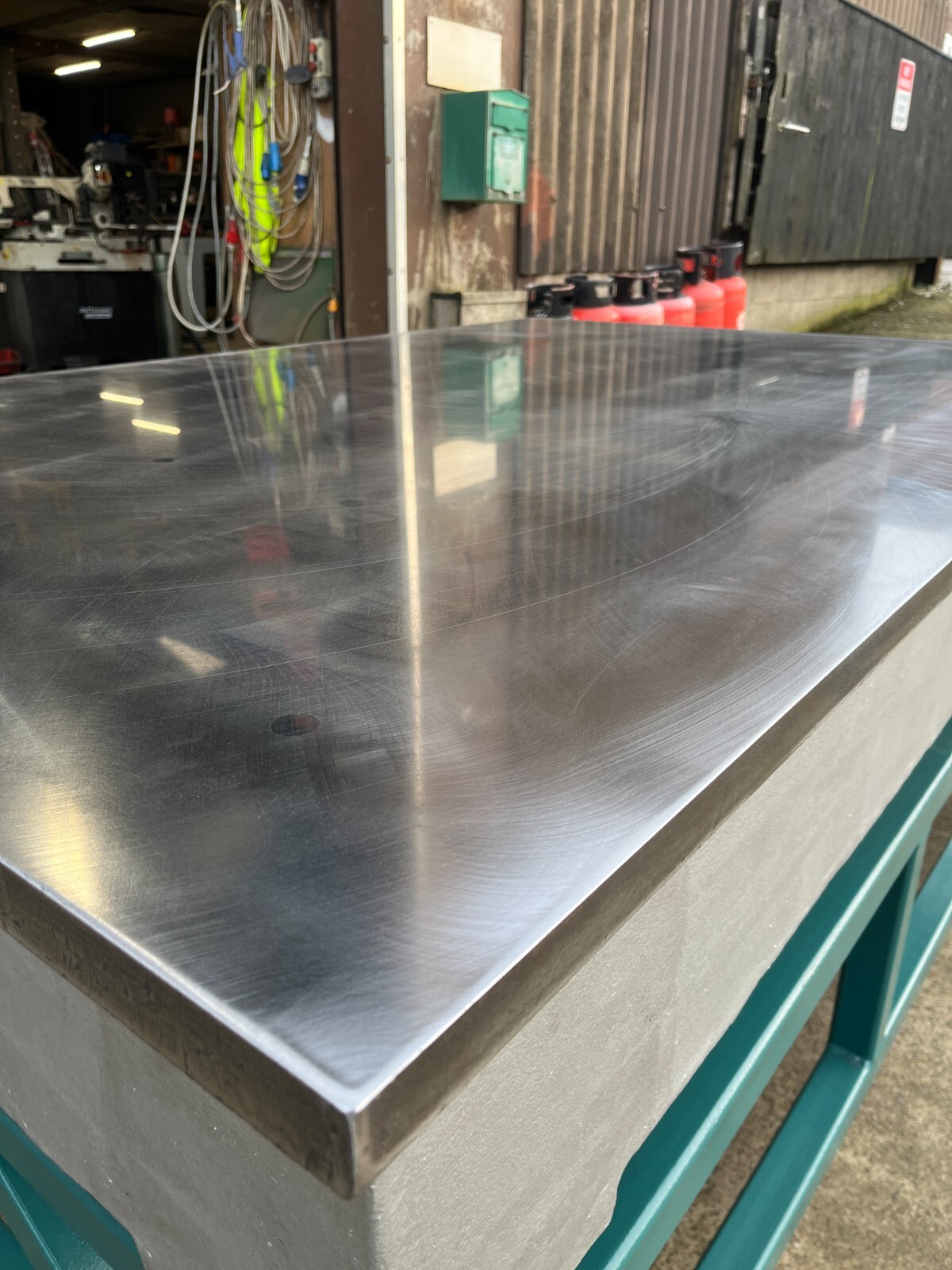 6ft X 4ft ENGINEERS CAST IRON SURFACE TABLE MARKING OUT INSPECTION UK ...