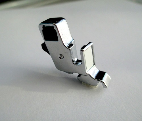 PRESSER FOOT HOLDER / SHANK * SINGER QUANTUM XL-3400 XL-400 CE100 CE350 ...