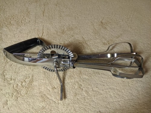 Vintage Ecko Hand Held Mixer Egg Beater Black Handle Stainless Steel ...
