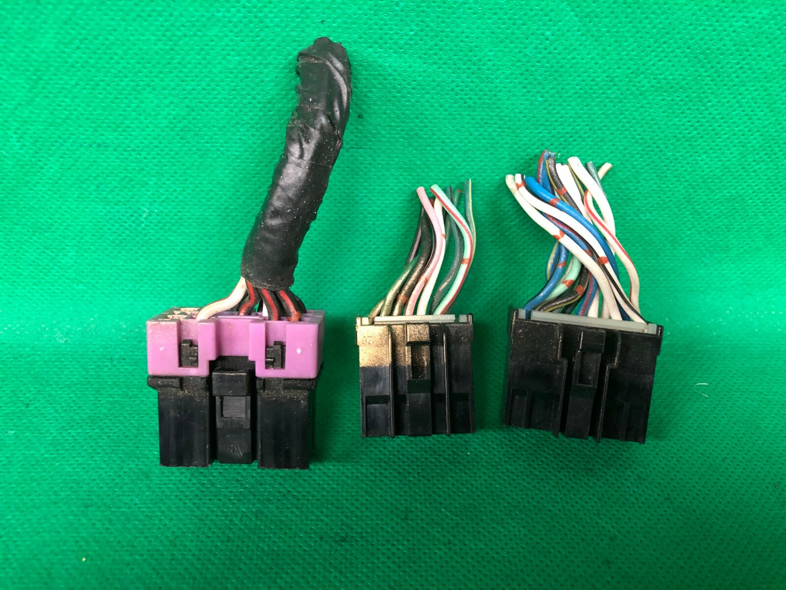 WIRING HARNESS PLUG CONNECTOR 86 NISSAN D21 2.4 ECM ECU PCM 40 MECSG011 ...