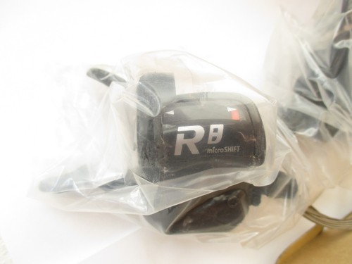 microSHIFT SL-R758-3 Flat Bar Xpress Trigger Shifter Set R8. 8 Speed ...