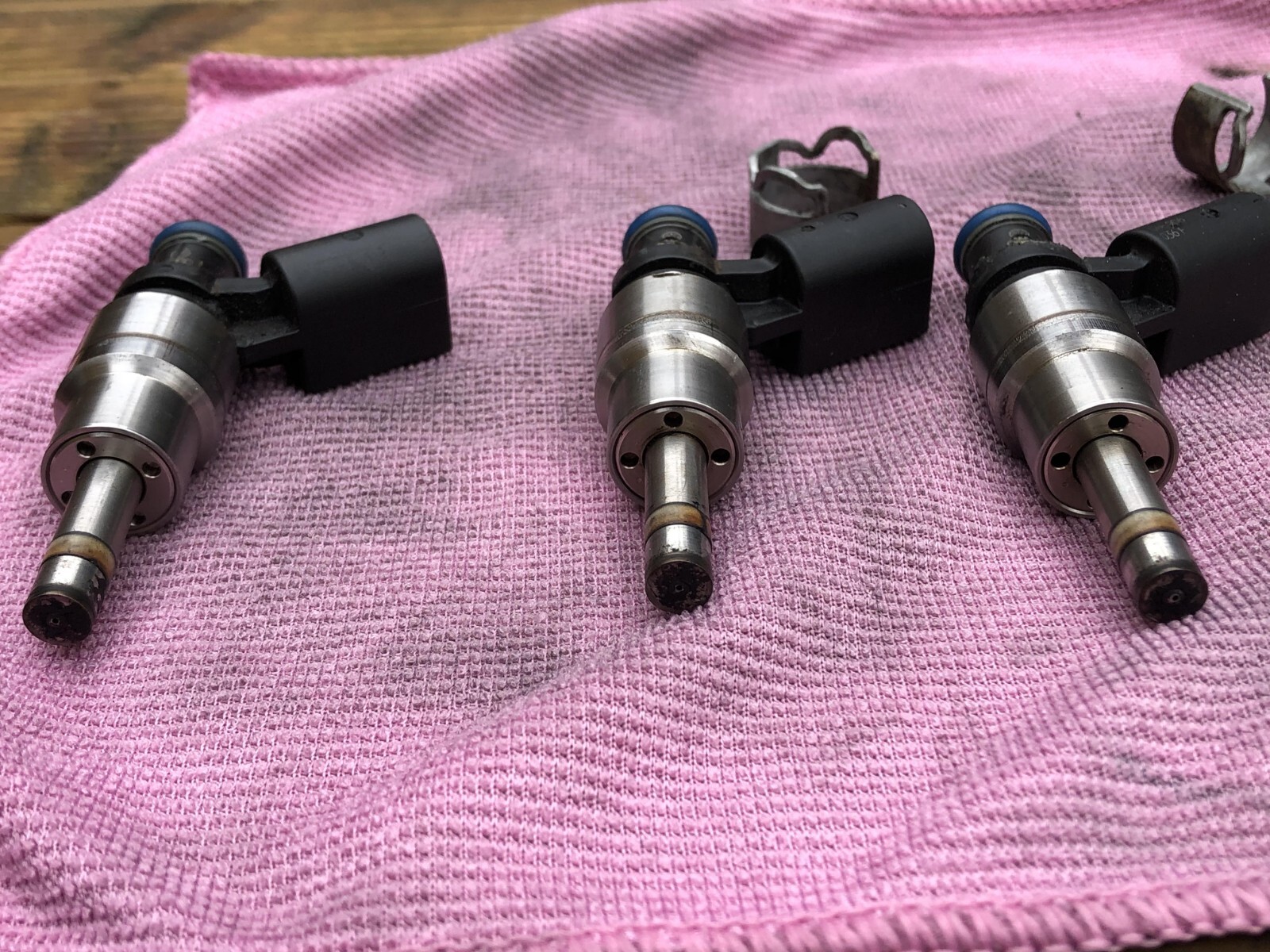 Bosch 0261500037 Fuel Injector for sale online | eBay