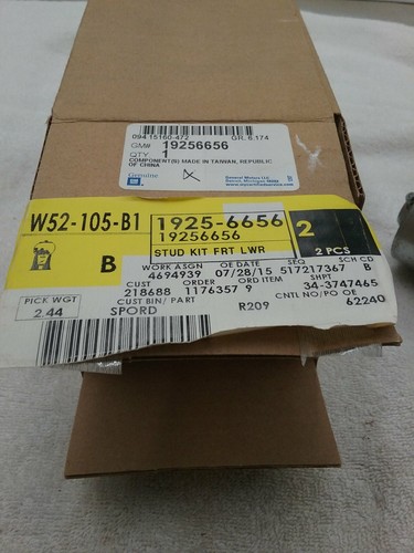 GM Lower Ball joint Pn 19256656 | eBay