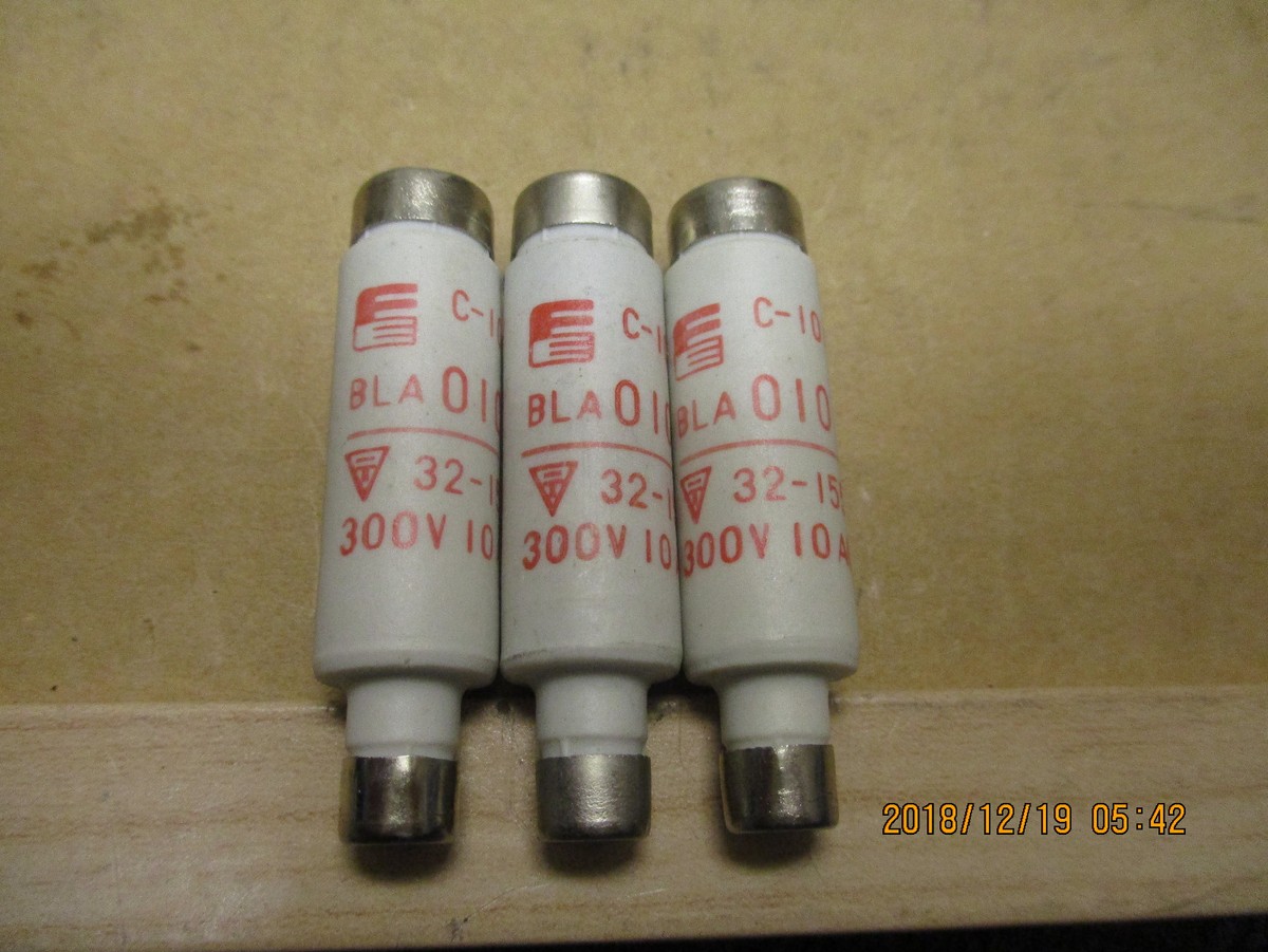 BLA-010 BLA010 Japan FUJI FUJI Bolt Fuse Fuse 10A 300V 600V, 60% OFF