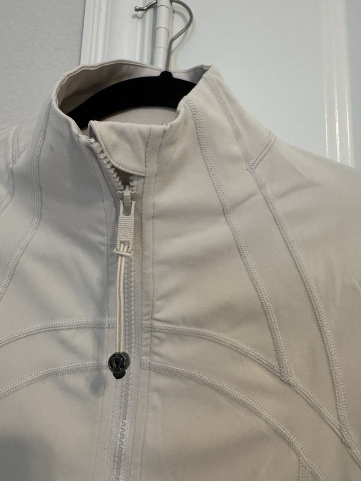 Lululemon define jacket bone color size 8 | eBay