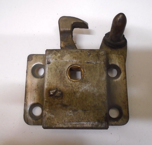 MORRIS MINOR / WOLSELEY 1500 BOOT CATCH ASSEMBLY | eBay