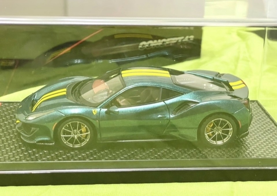 BBR 1 43 Ferrari V8 Engine 488 Pista successor to 458 Green Yellow ...