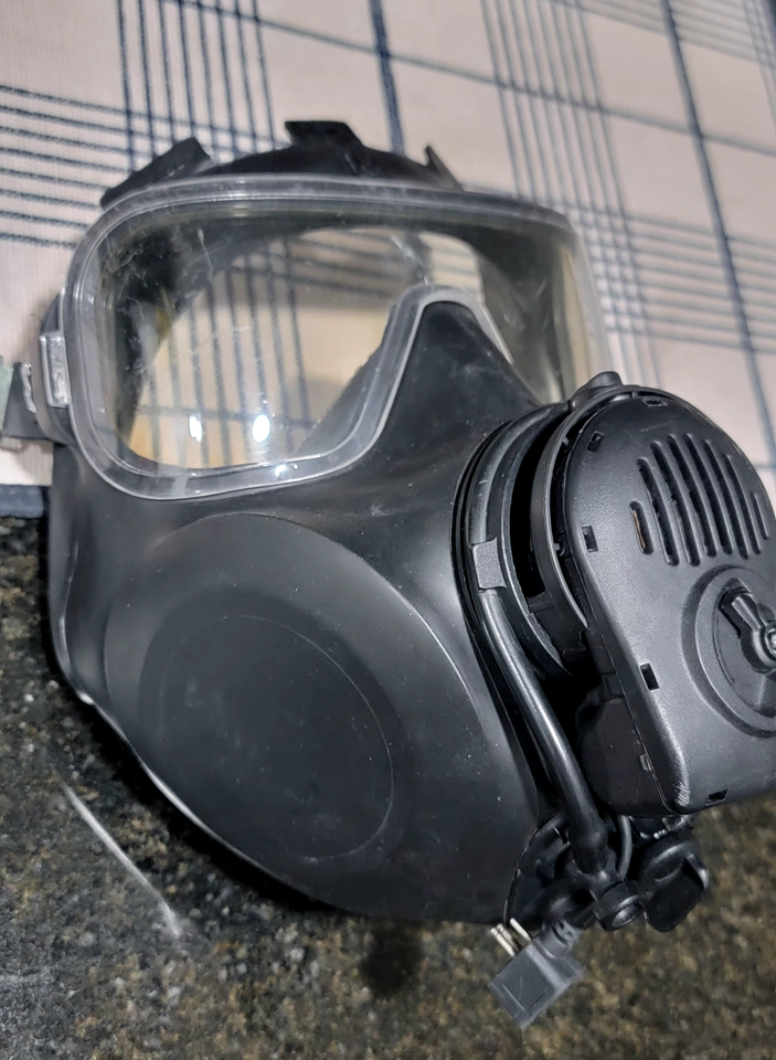 Complete Avon FM53 M53 Gas Mask Air Purifying Respirator SEAL DEVGRU ...