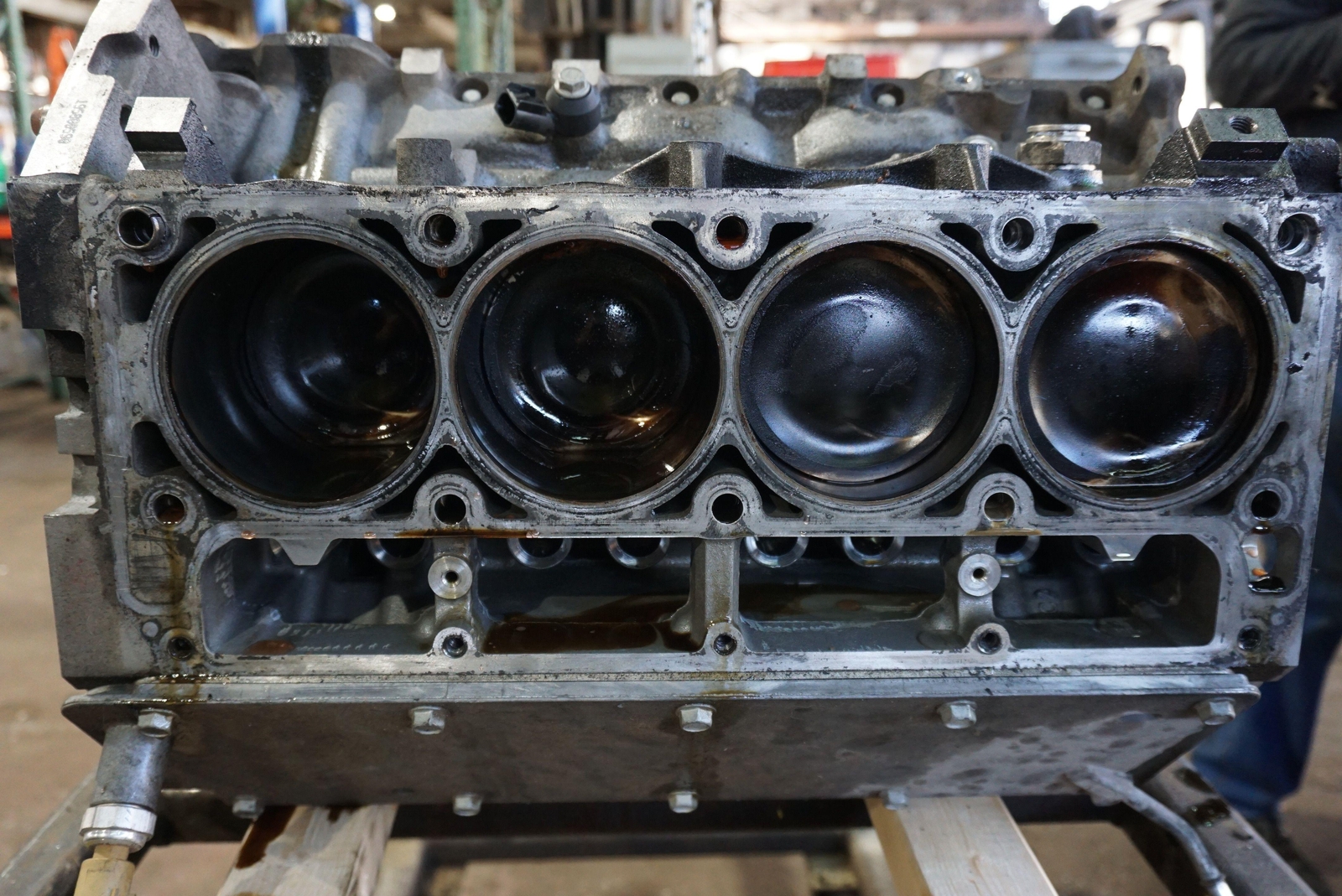 6.2L V8 LS9 Engine Block GP Tuning Crankshaft 12621766 Chevrolet ...