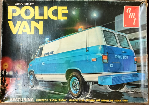 AMT 1/25 CHEVY POLICE VAN KIT 1970'S ANNUAL ISSUE GOOD CONDITION AND ...