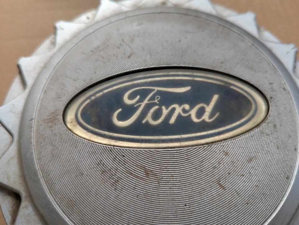 Vintage Ford Automobile Center Wheel Cap F2AC-1A096-BB '90s Crown ...