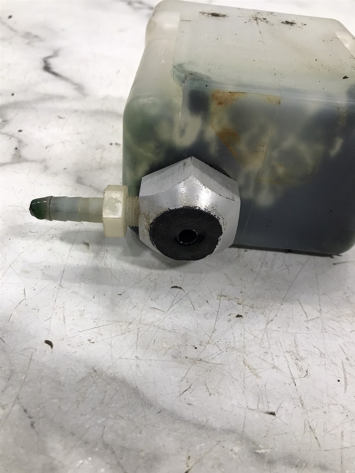 96 Mercury MerCruiser 7.4 L MPI 454 V8 330 Boat Engine drive oil ...