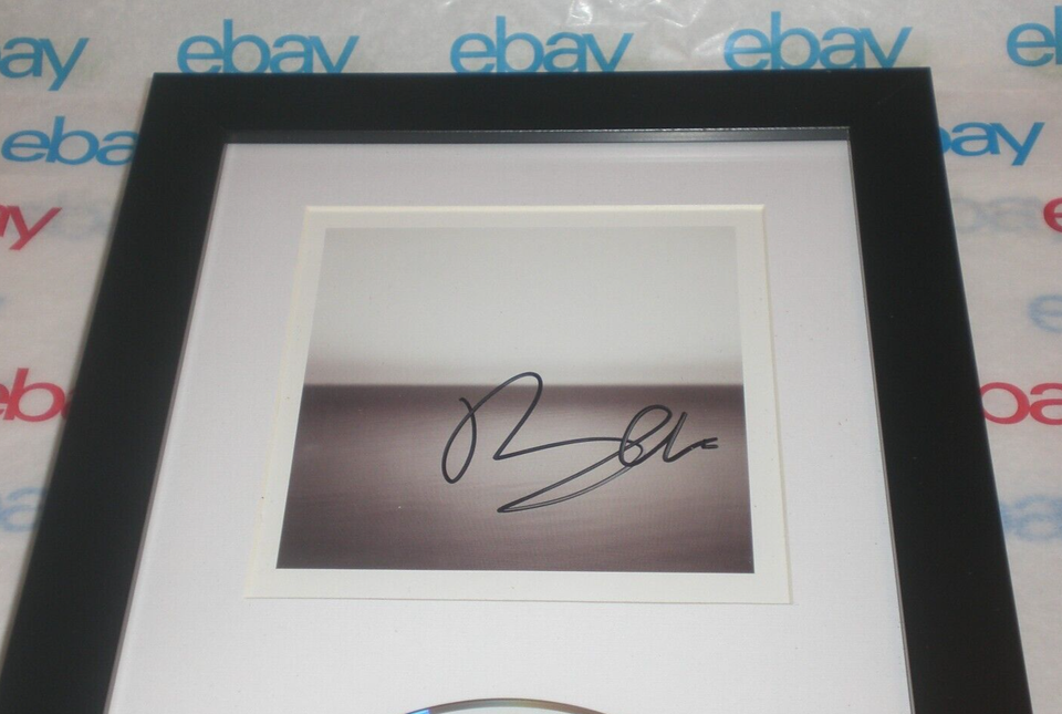BONO SIGNED & FRAMED U2 NO LINE ON THE HORIZON AWESOME CD DISPLAY ...