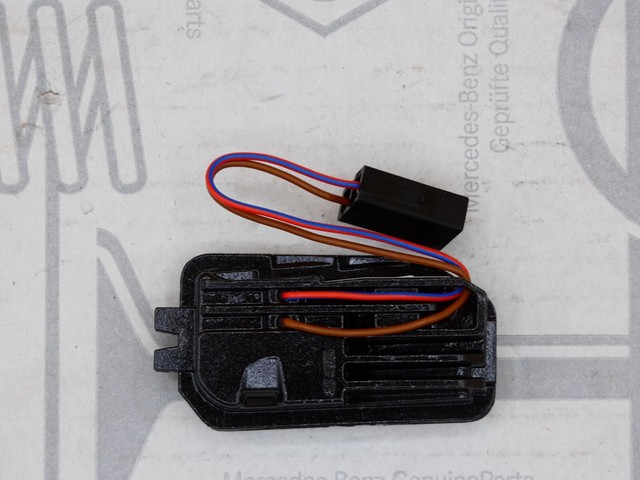 MERCEDES-BENZ C-Klasse W205 Vorne Rechts Spiegel Licht A0999064402 Neu ...