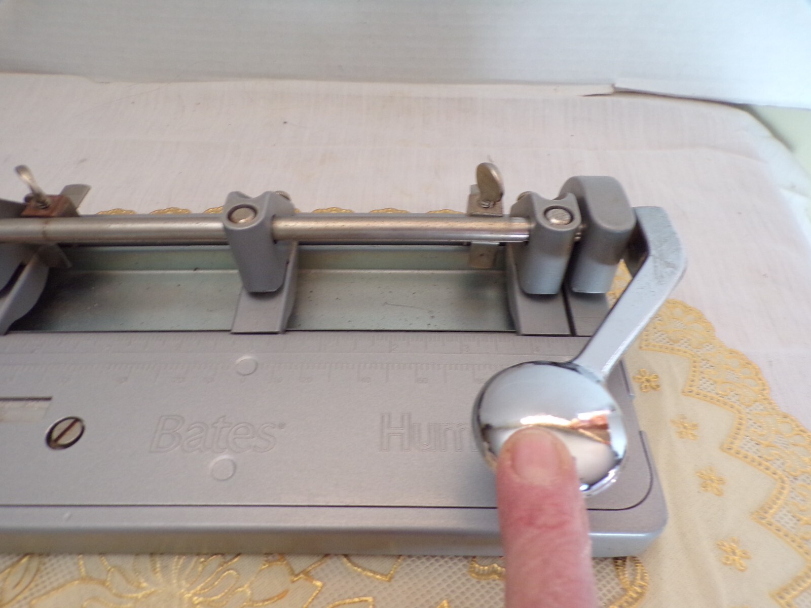 Swingline Heavy-Duty 3 Hole Punch Bates Hummer Hole Punch – 32 Sheet ...