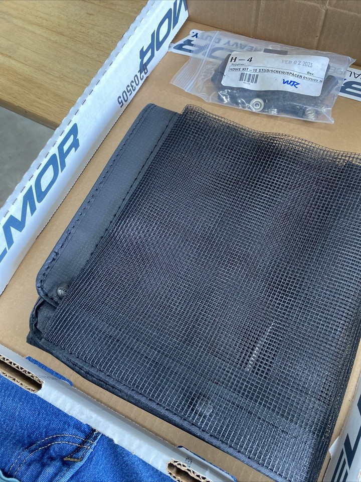 BS-1881, Bug Screen Belmor for Mack 90-05 CH - 89-07 CL703 | eBay