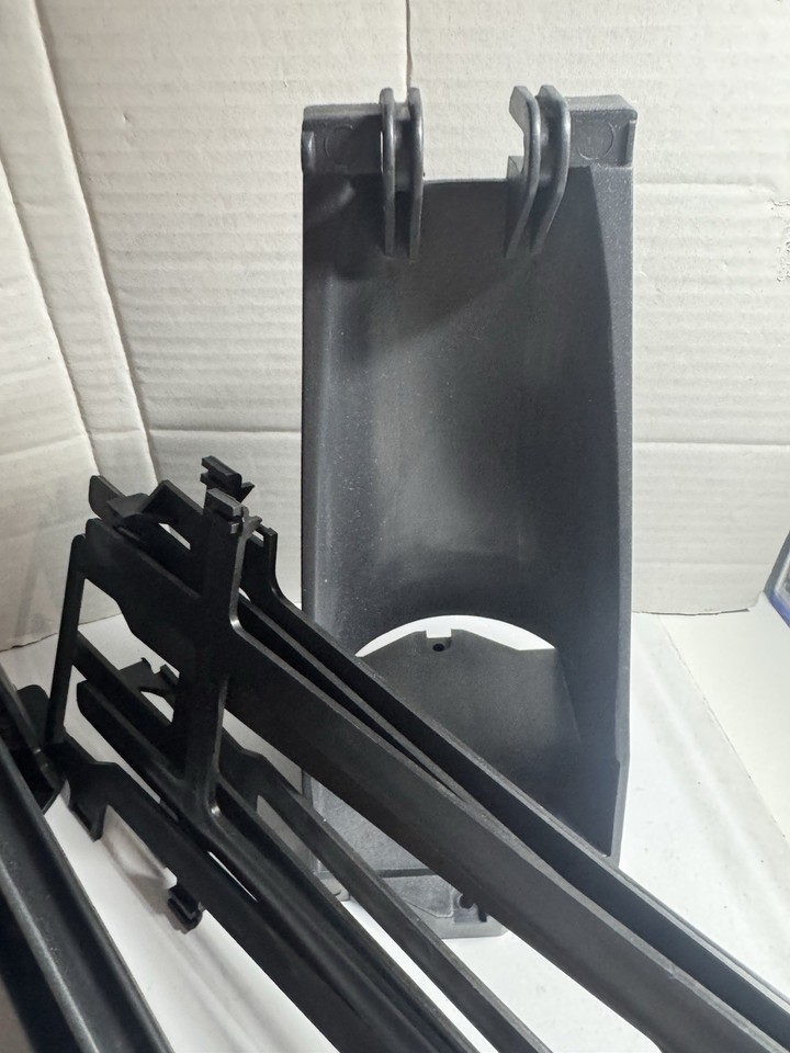 NEW Heavy-Duty Aluminum Can Ram Can Crusher Tough Plastic Holds 10 Cans ...