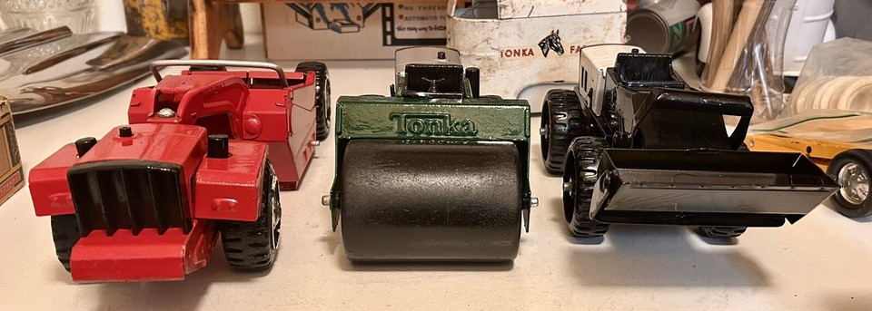 Vintage 1970s Tonka Mini Scraper Earth Mover, mini steamroller, and ...