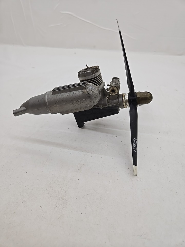 Thunder Tiger Pro 46 Engine w/ Muffler & Glow Plug M8 #4 | eBay