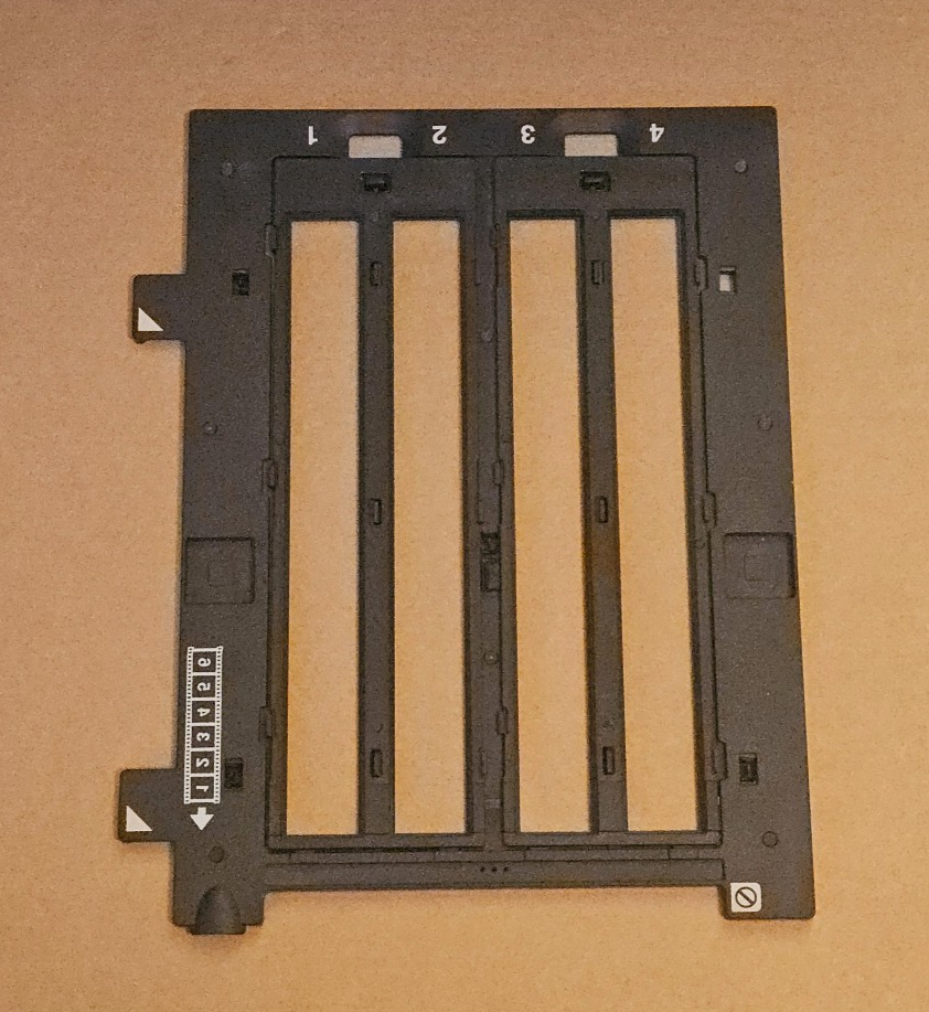 Epson Perfection V700 Photo & Negative Flatbed Scanner 35mm Film ...