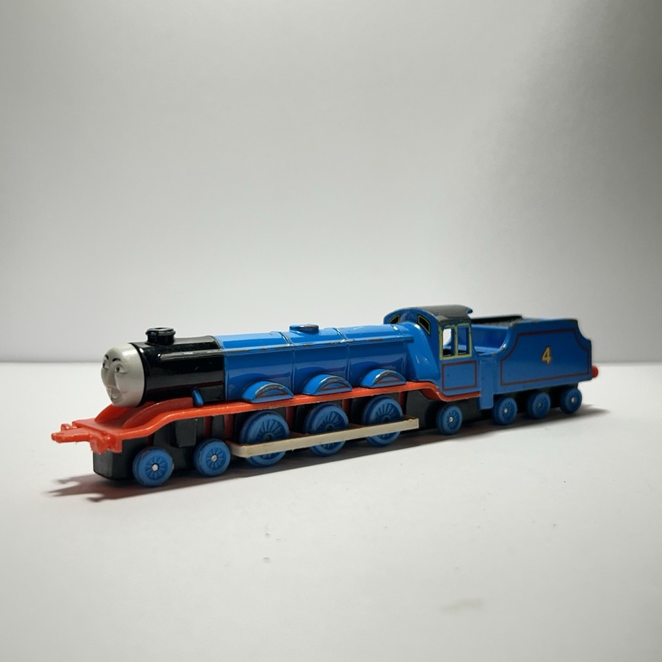 Vintage ERTL Thomas the Tank Engine & Friends - Gordon (1989) | eBay