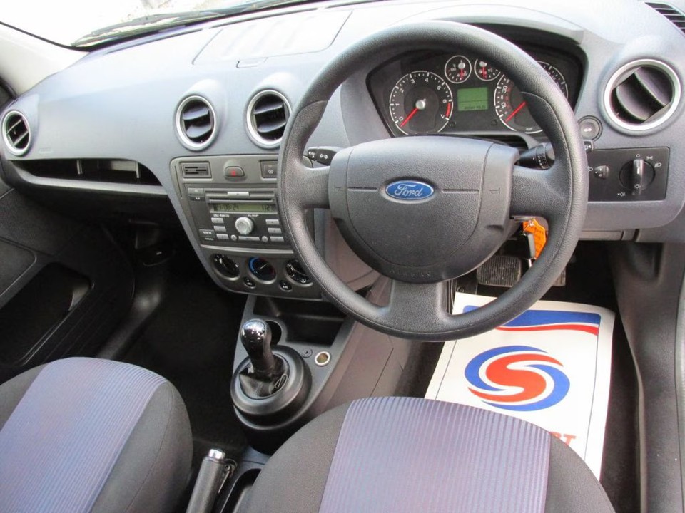 Ford Fusion 1.4 Style 5dr Auto [Climate] LOW MILES - 1 FORMER KEEPER ...