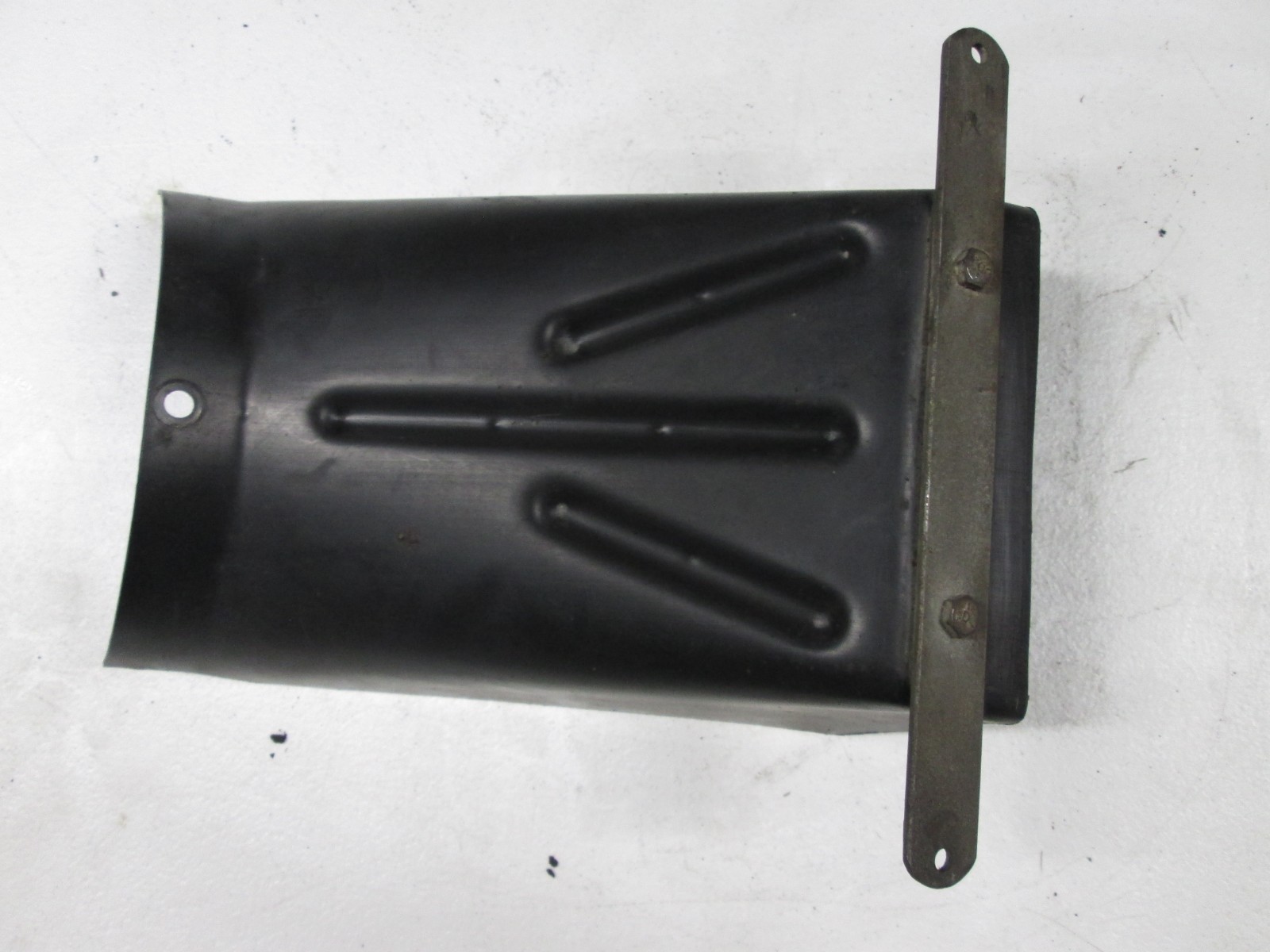 1984 - 87 Honda Goldwing GL1200 Aspencade Rear Inner Fender Flap ...