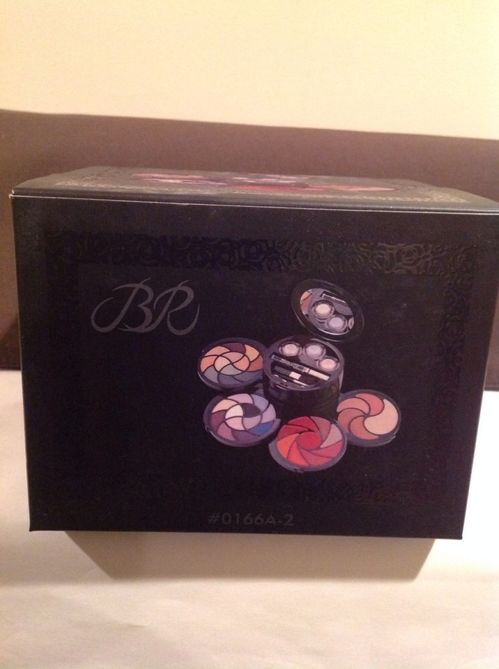 BR Professional Eye shadows Blushers Powder Palette Makup Complete Set ...
