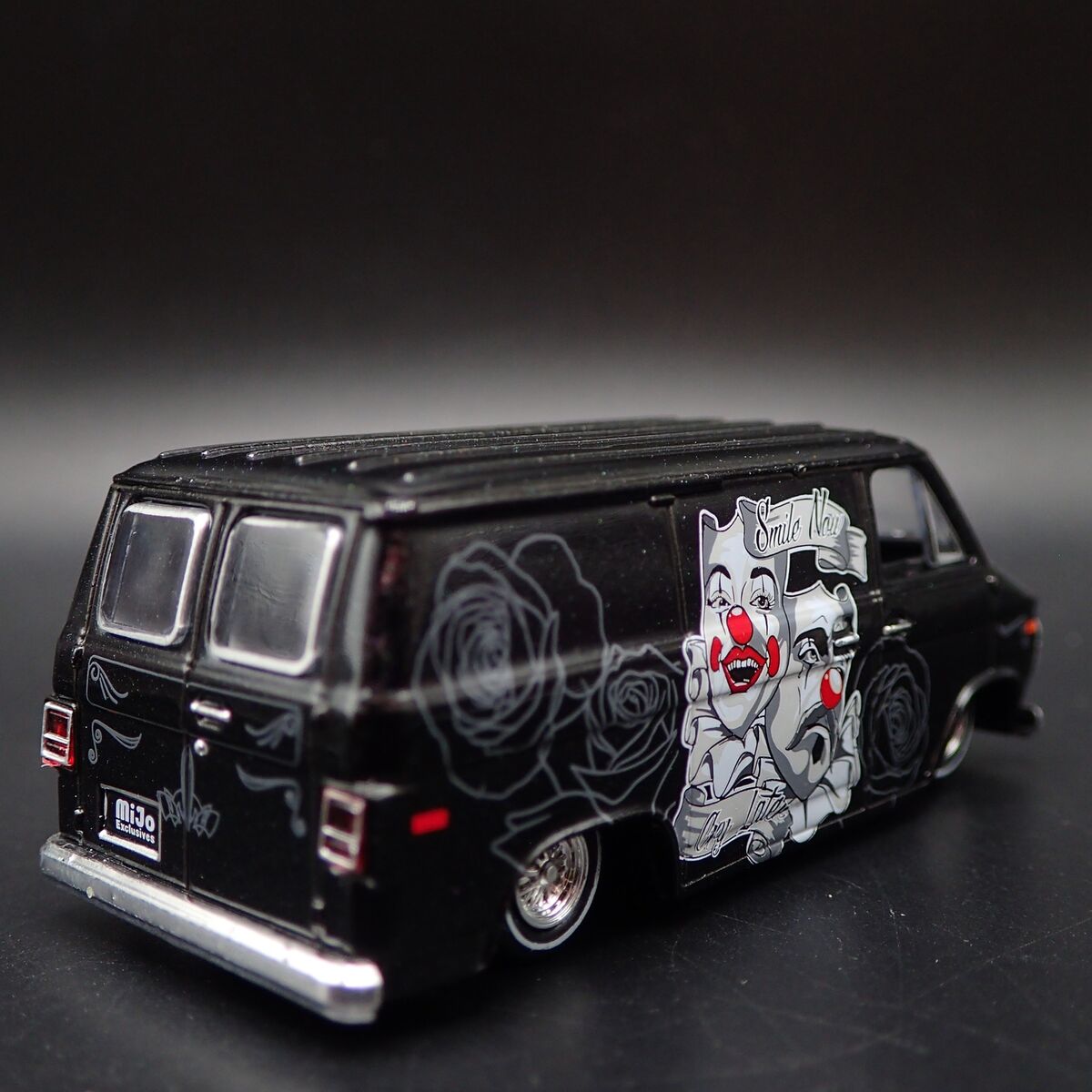 1971 71 CHEVY CHEVROLET VAN G10 CLOWNS LOWRIDER 1:64 SCALE 1971 71 CHEVY CHEVROLET VAN G10 CLOWNS LOWRIDER 1:64 SCALE