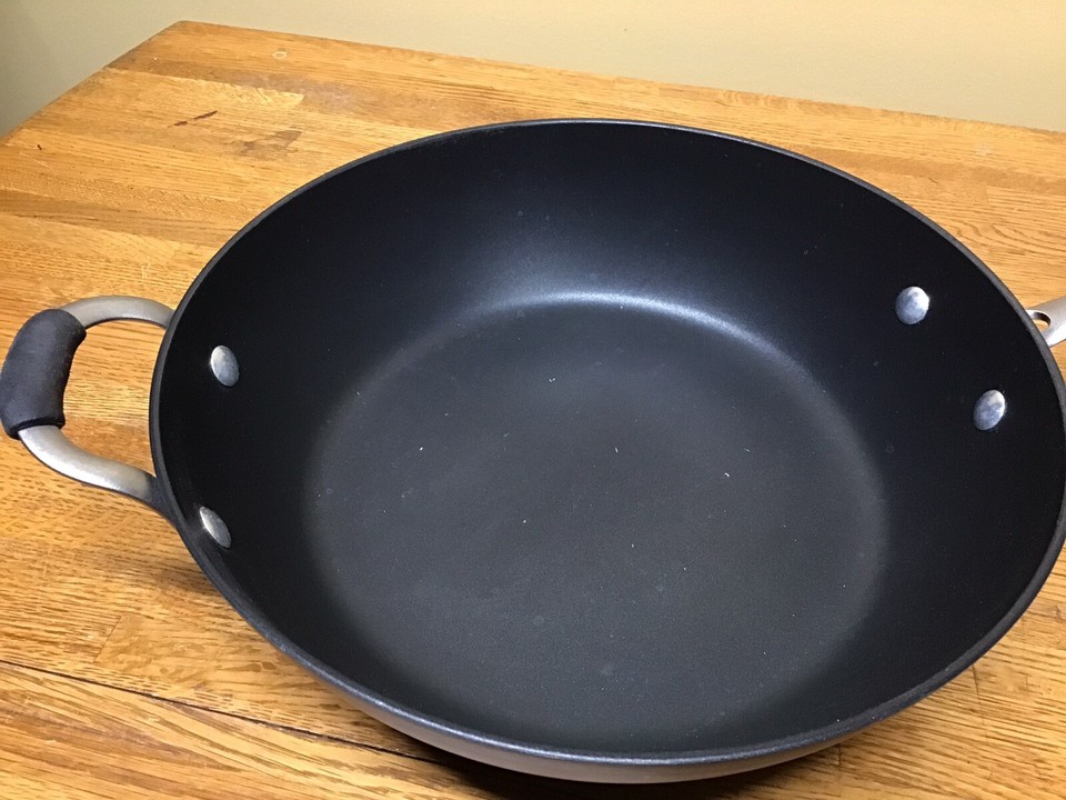 Cooking with Calphalon 12 inch Fry pan with helper handle 1612 VGUC | eBay