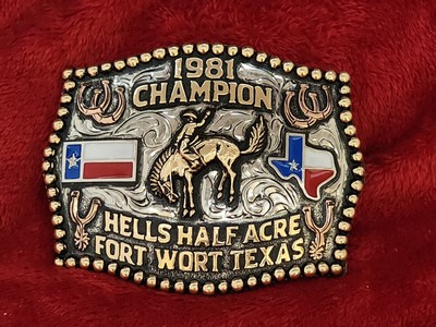 CHAMPION RODEO TROPHY BELT BUCKLE HELLS HALF ACRE BRONC RIDER☆1981☆RARE ...
