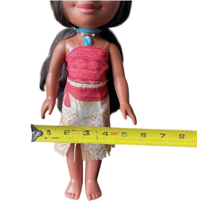 Disney Moana Adventure Princess Doll w/ Magical Seashell Necklace Jakks ...