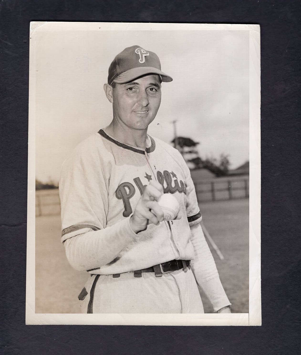 Dutch Leonard knuckleball grip circa 1947 Press Photo Philadelphia ...