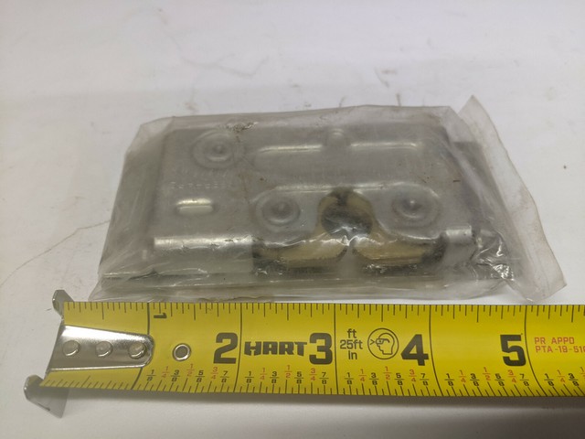 Genuine International 2513640C1 Driver Side Single Door Latch (lh) for ...