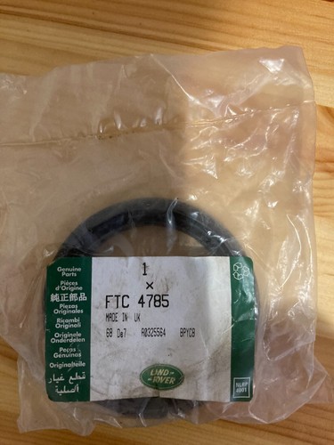 GENUINE LAND ROVER Axle Spindle Seal-Oil Seal-Spindle Hub FTC 4785 ...