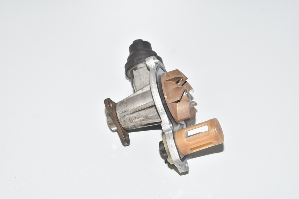 BMW G01 X3 Xdrive 30d G20 G21 G30 G31 K ? Hlmittelpumpe 11518582740 ...