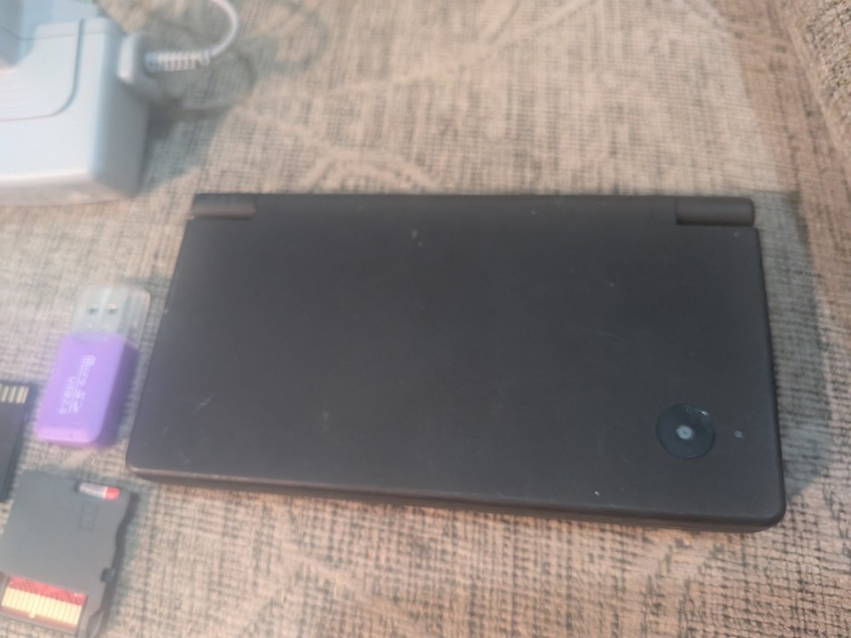 Nintendo DSI Black Good Condition ( Included R4 Card Preloaded With ...