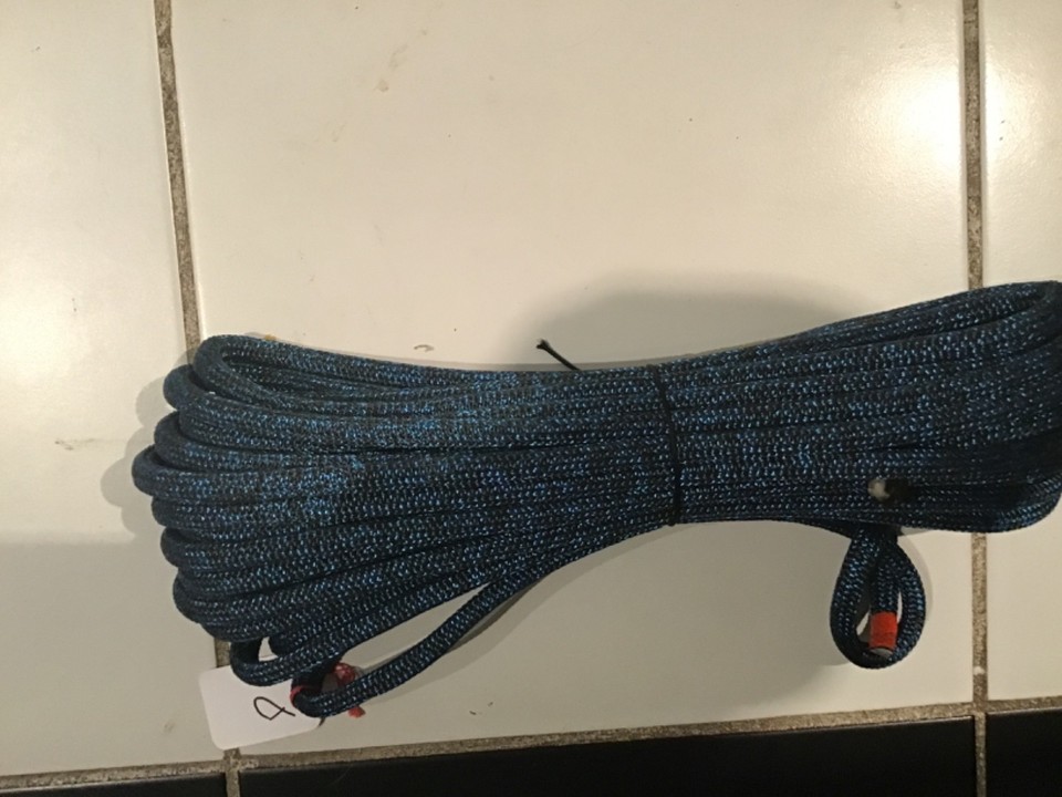 rope Dyneema size 12 mm length 14.5 metres colour navy & white new ...