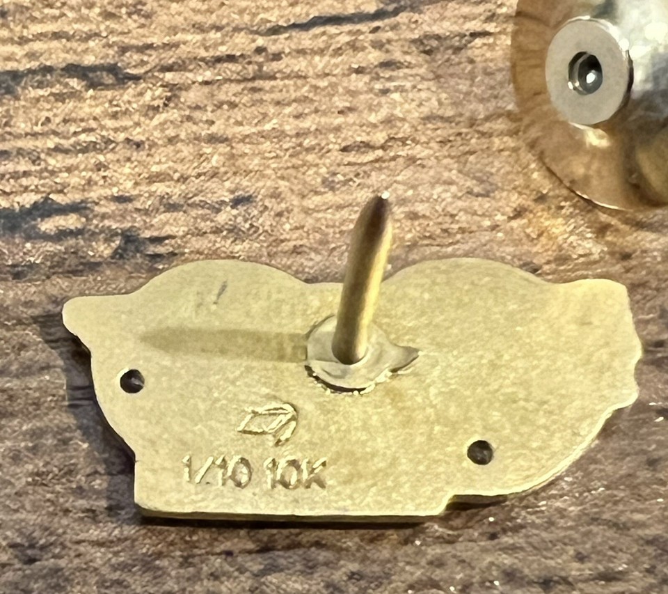 Bell Helicopter Textron 35 Year Service Award Pin 1 10 10K GF 2 Diamond bell-helicopter-textron-35-year-service-award-pin-1-10-10k-gf-2-diamond
