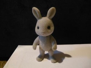 Calico Critter Grey Rabbit 1985 Flocked Maple Town Sylvanian Vtg Bunny ...