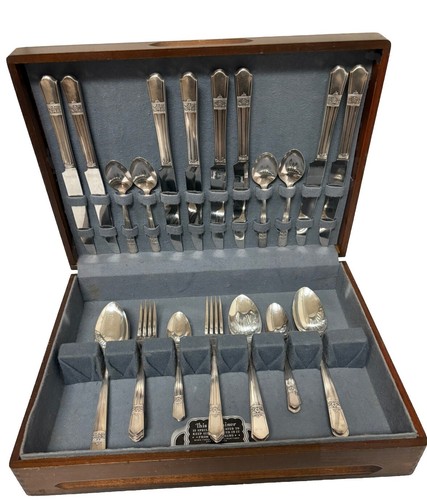 Simeon L & George H Rogers Oneida Silverware IN Wooden BOX Vintage 30 ...