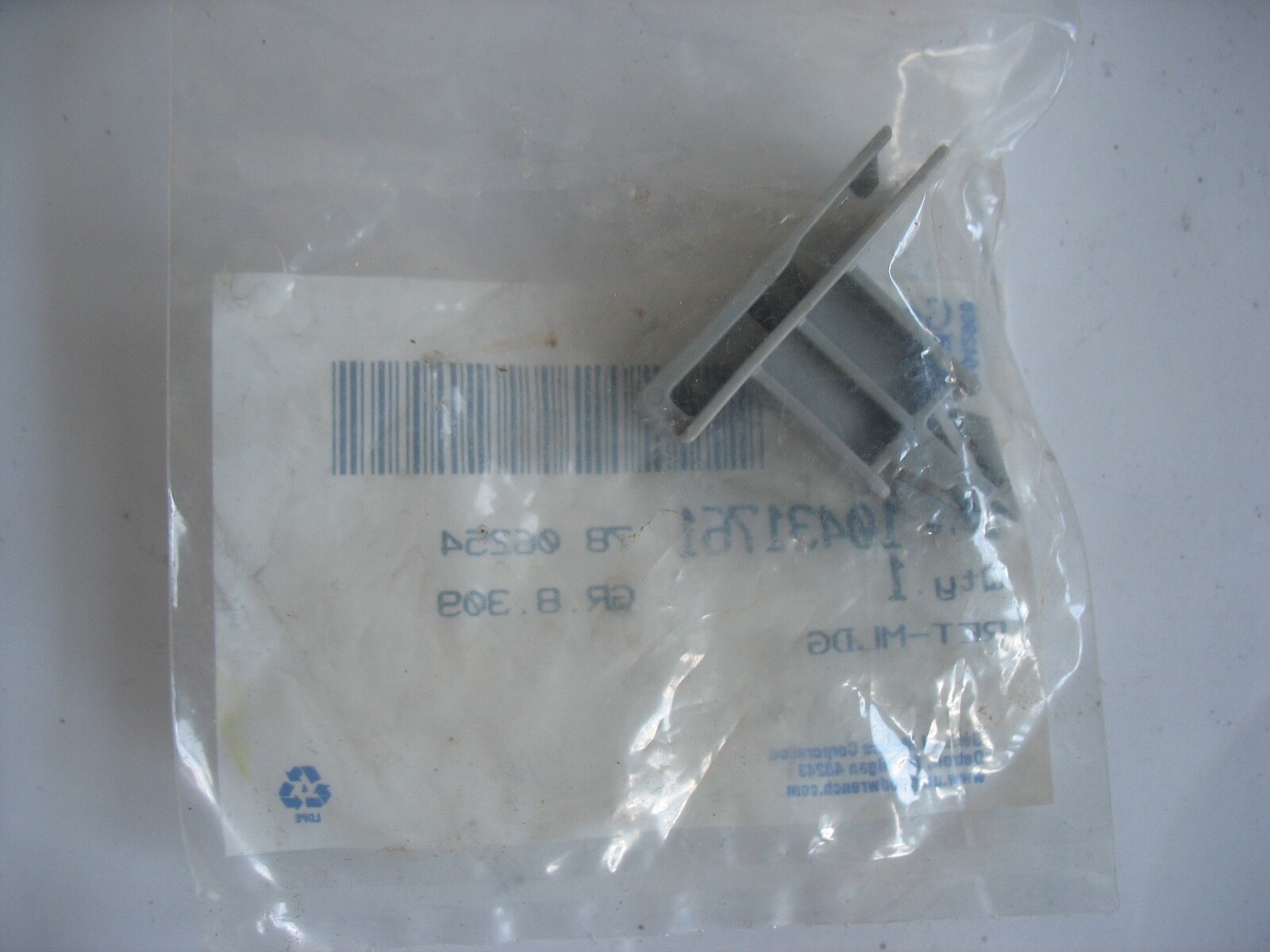 New NOS Genuine GM Rocker Panel Moulding Clip 10431761 | eBay