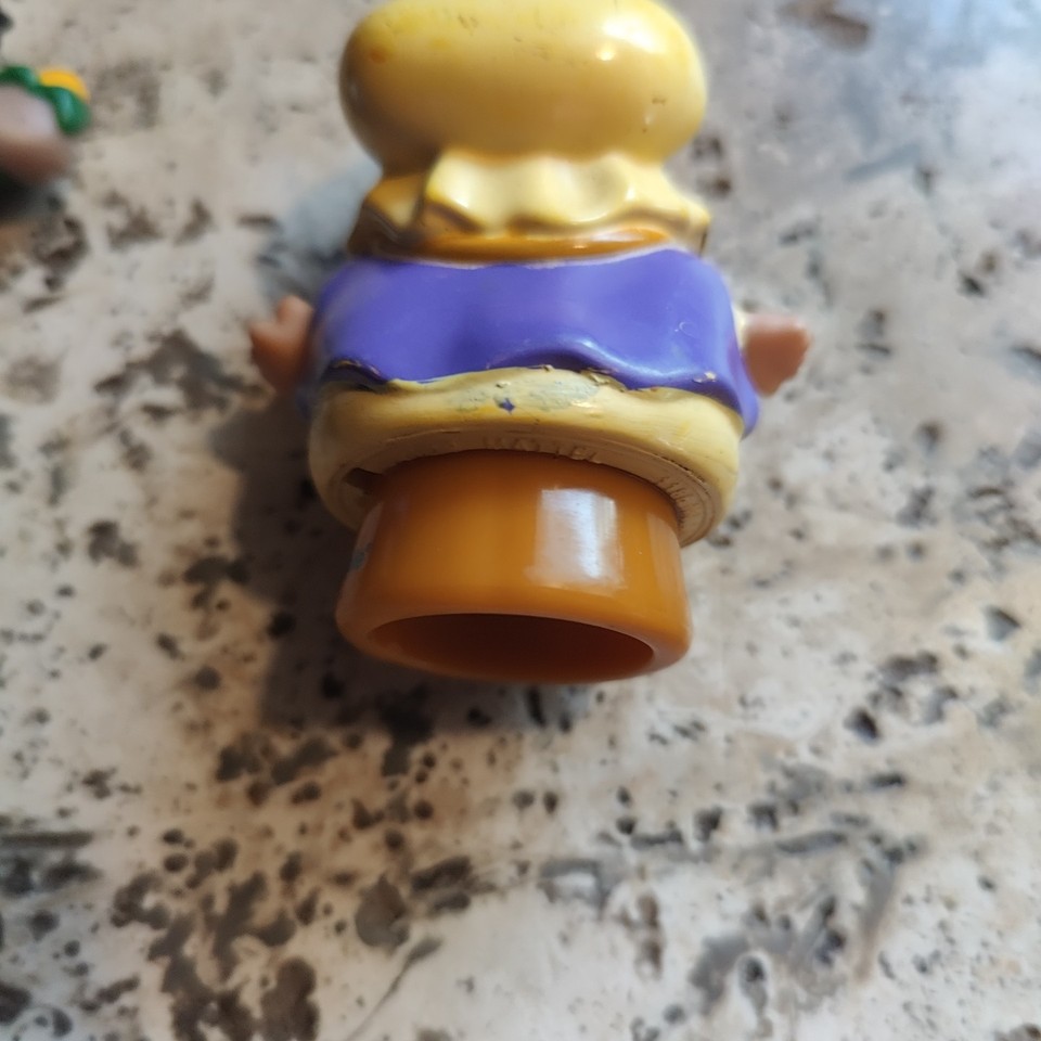 Fisher-Price Little People Disney Aladdin and Farmer Roberto Toy Mini ...
