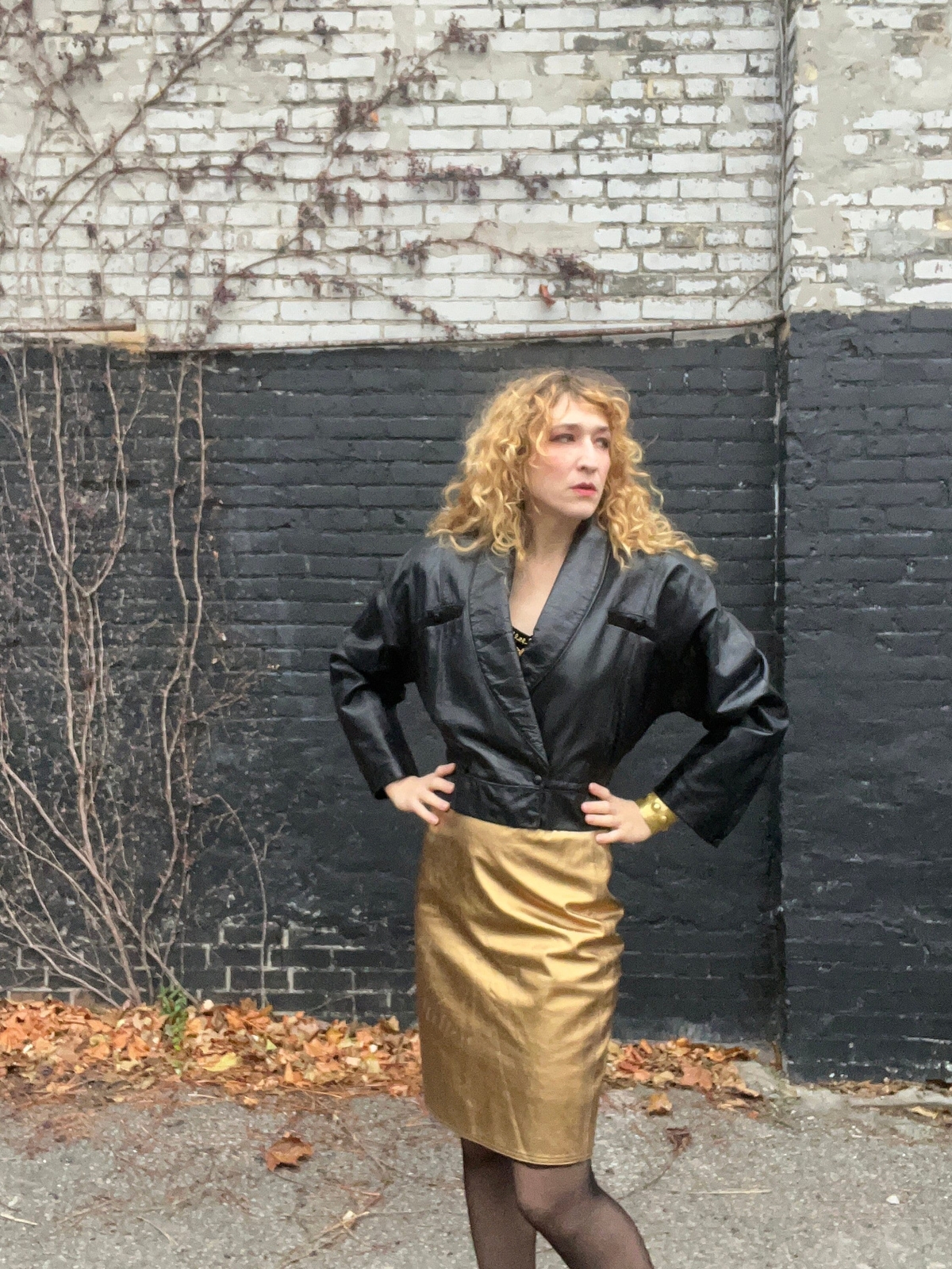 POWER SHOULDER Vintage 1980s Cropped Buttery Black Le… - Gem