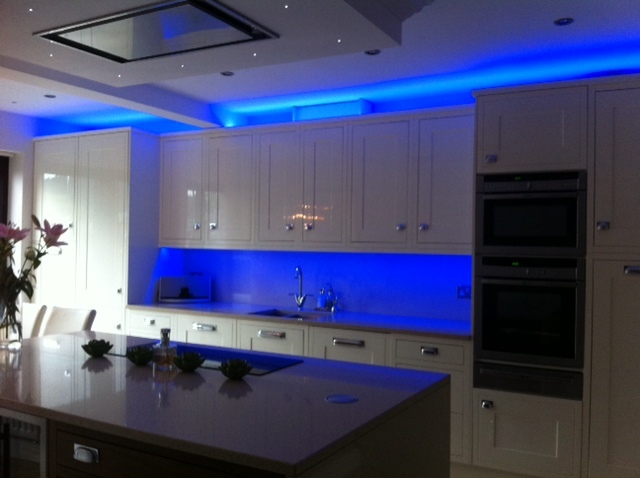 10M Colour Changing Kitchen Stairs Ceiling Coving Led Lighting - Plug ...