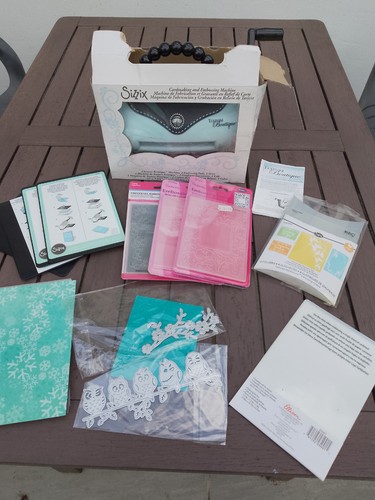 Sizzix Texture Boutique Cardmaking and Embossing Machine and ...