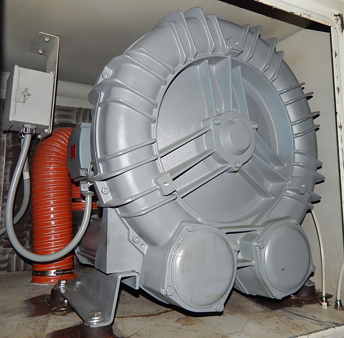 20 HP FPZ Regenerative Blower with Sound Enclosure and Pressure Sensors ...